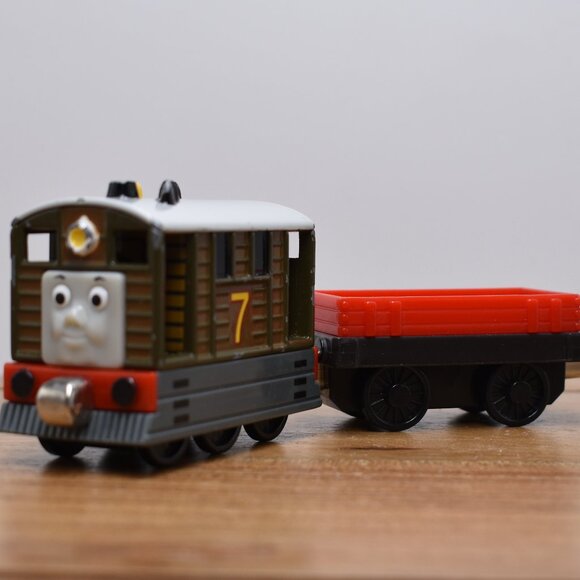 Thomas & Friends | Toys | Toby W Low Cargo Car Diecast Engine Train ...